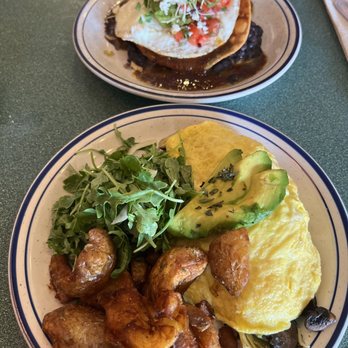 BUCK’S - Traditional American Restaurant - 3062 Woodside Rd, Woodside ...