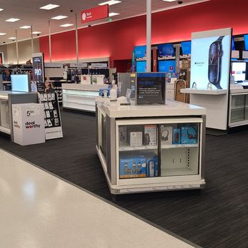 TARGET - Updated December 2025 - 122 Photos & 132 Reviews - 7930 ...