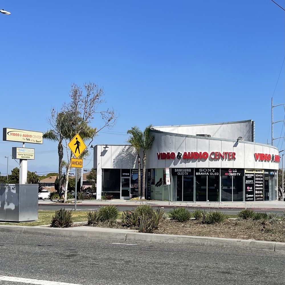 VIDEO & AUDIO CENTER - LAWNDALE - Updated January 2026 - 18 Photos & 81 ...
