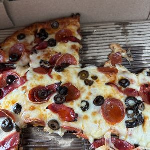 SIR PIZZA - Updated June 2025 - 25 Photos & 30 Reviews - 1500 W Lake ...