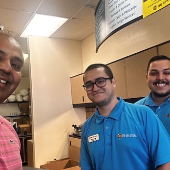 THE UPS STORE - Updated December 2025 - 38 Photos & 99 Reviews - 6185 ...
