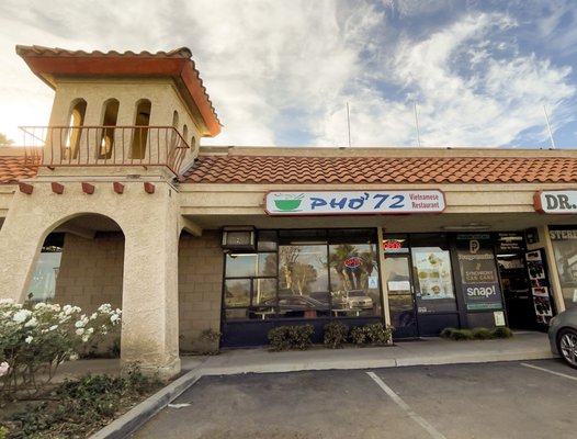 PHO 72 - Updated October 2025 - 240 Photos & 196 Reviews - 738 S ...