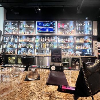 CITY CIGAR LOUNGE - Updated December 2025 - 196 Photos & 39 Reviews ...