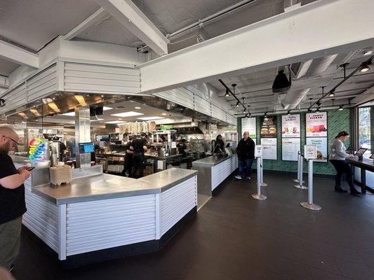 SHAKE SHACK 479 ROUTE 17 SOUTH - PARAMUS - Updated February 2025 - 592 ...