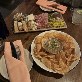 MERCHANT - Updated June 2024 - 741 Photos & 695 Reviews - 121 S ...