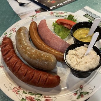 SCHNITZEL PLATZ - Updated December 2025 - 430 Photos & 426 Reviews ...