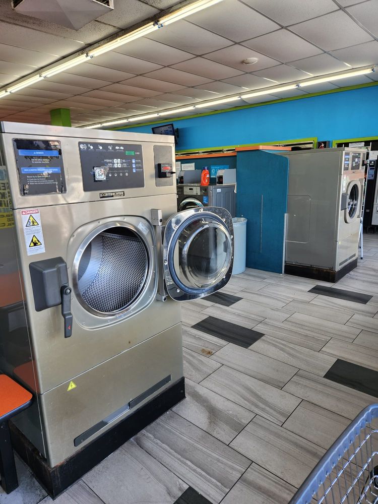 LAUNDRY BREEZE - Updated April 2026 - 70 Photos & 173 Reviews - 1661 S ...