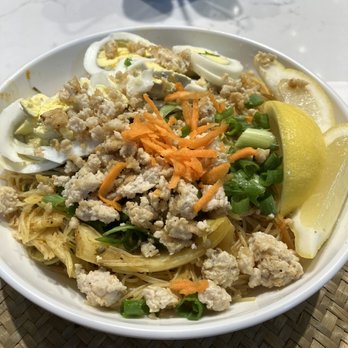 TAMBAYAN - Updated May 2024 - 155 Photos & 76 Reviews - 51 N 12th St ...