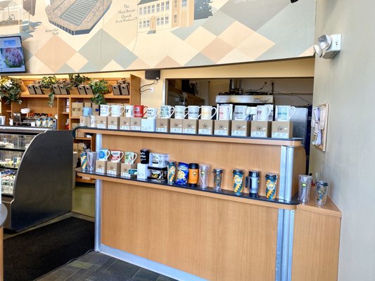 BETWEEN ROUNDS BAKERY SANDWICH CAFE - Updated June 2025 - 94 Photos ...