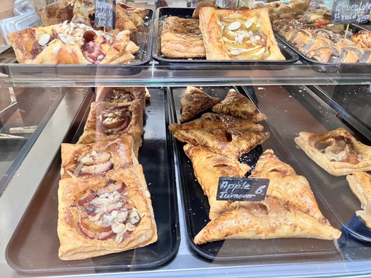 IT’S A DIVINE BAKERY - 26 Photos & 96 Reviews - 6140 E Cave Creek Rd ...