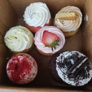 Custom Cakes - PRO CAKES - 27 Photos & 29 Reviews - 3737 Branch Ave ...