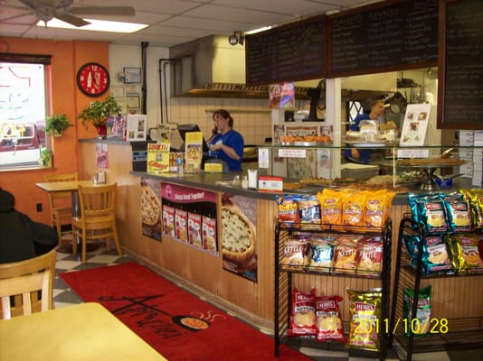 ABRUZZI PIZZA - Updated December 2025 - 41 Photos & 71 Reviews - 4011 ...