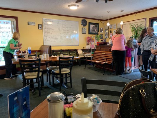 SUSIE’S TOO FAMILY RESTAURANT - Updated December 2025 - 32 Reviews ...