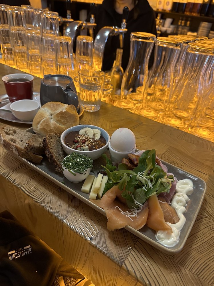 ERICH - Updated December 2025 - 93 Photos & 50 Reviews - Neustiftgasse ...