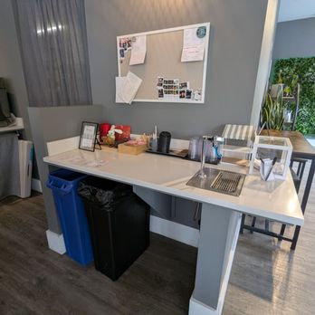 MACADONS - Updated November 2025 - 835 Photos & 427 Reviews - 826 S 3rd ...