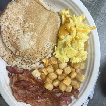 FINGERZ - Updated August 2024 - 97 Photos & 69 Reviews - 2115 Main St E ...