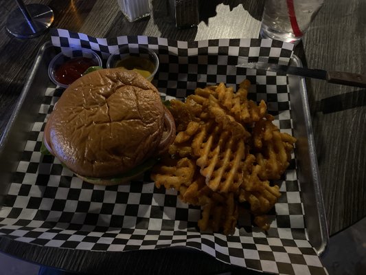 THE PATRIOT BAR - Updated December 2025 - 34 Photos & 46 Reviews - 117 ...