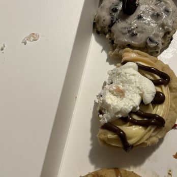 CRUMBL - KANNER HWY - Updated January 2026 - 38 Photos & 10 Real ...