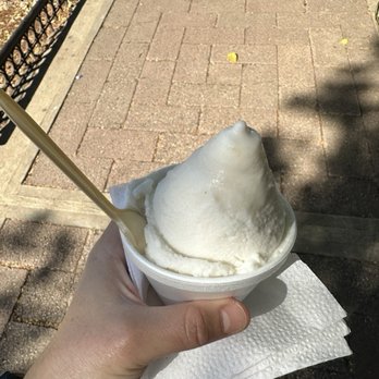 DULCERÍA Y SORBETERÍA COLÓN SUCURSAL MONTEJO - Updated January 2026 ...