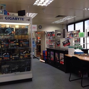 CENTRECOM - Updated December 2025 - 10 Reviews - 128 Hampshire Rd ...