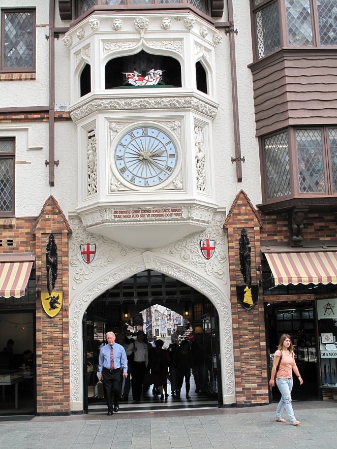 LONDON COURT - Updated October 2025 - 28 Photos & 15 Reviews - St ...