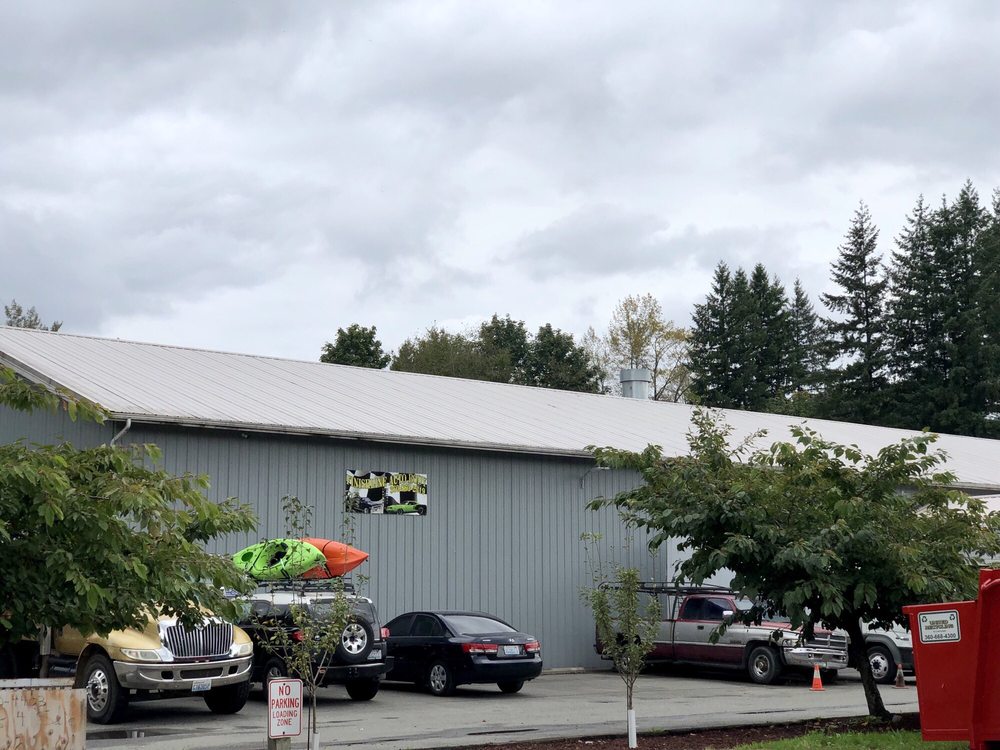 FINISH LINE AUTO BODY PAINT & CUSTOM - Updated June 2025 - 1127 E Main ...