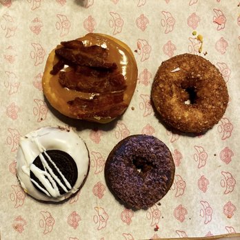 DK’S DONUTS & BAKERY - Updated July 2024 - 4375 Photos & 2505 Reviews ...