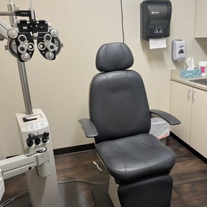 CLIFFORD A. ROFFIS, OD - Updated October 2025 - 15 Reviews - 4811 S ...