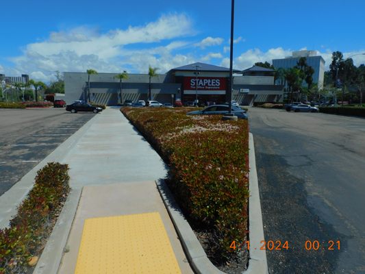 STAPLES - Updated December 2025 - 73 Photos & 191 Reviews - 1880 Camino ...