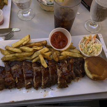 MUSCOOT TAVERN - Updated December 2025 - 214 Photos & 272 Reviews - 105 ...