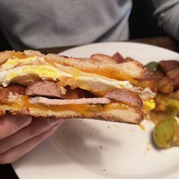 SLÁINTE IRISH PUB AND RESTAURANT - Updated July 2025 - 353 Photos & 396 ...