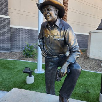 SCHEELS - Updated July 2024 - 583 Photos & 102 Reviews - 3199 W ...