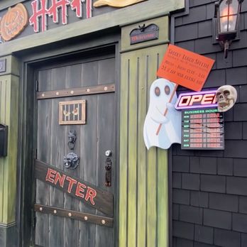 HAUNTED HOUSE OF HAMBURGERS - Updated August 2025 - 742 Photos & 434 ...