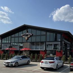 ROCK & BREWS - GRAPEVINE - Updated December 2025 - 304 Photos & 115 ...