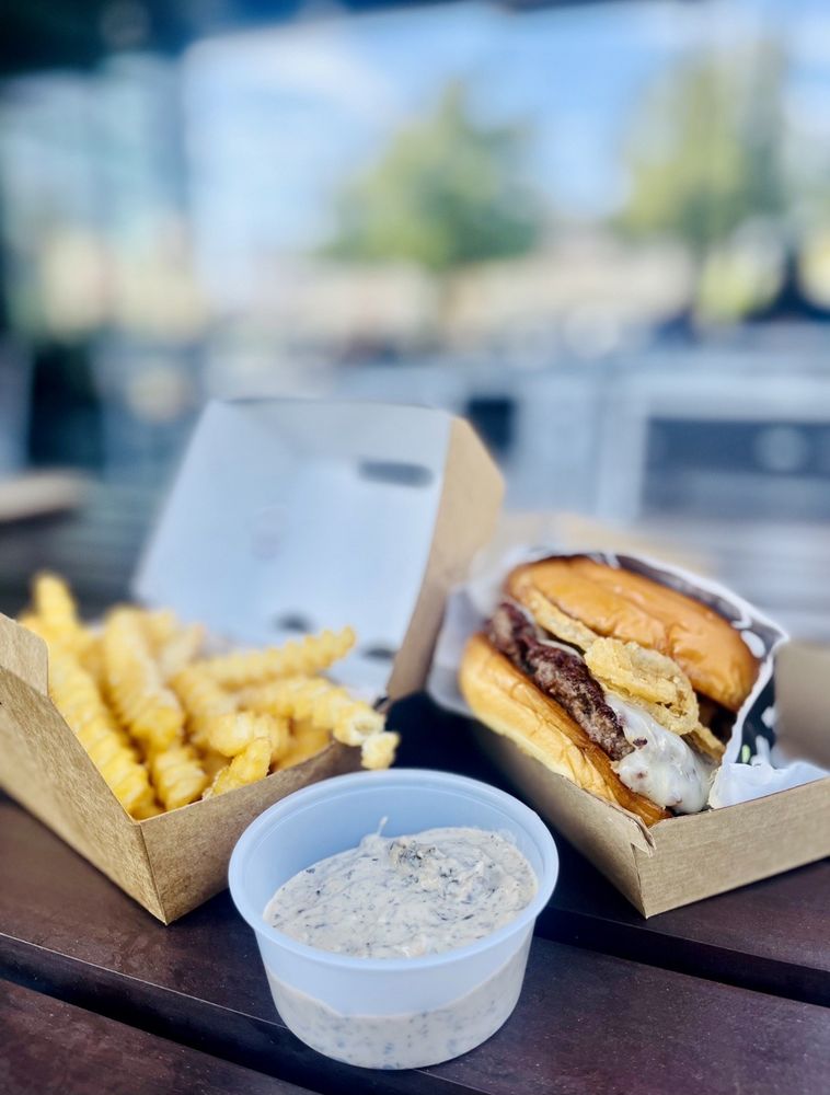 SHAKE SHACK PASADENA - Updated November 2024 - 450 Photos & 384 Reviews ...