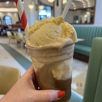 ST. LOUIS UNION STATION SODA FOUNTAIN - Updated July 2024 - 610 Photos ...