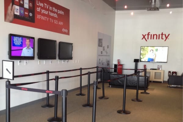 COMCAST SERVICE CENTER - Updated September 2025 - 17 Photos & 39 ...