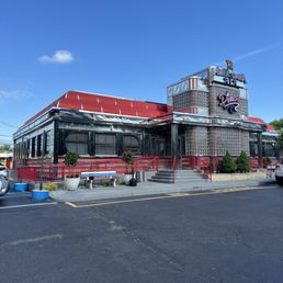 AMERICANA DINER - Updated October 2025 - 182 Photos & 251 Reviews ...