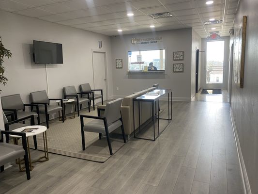 METROPOLITAN HEALTH GROUP - Updated January 2026 - 12 Photos - 2930 ...