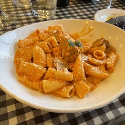 PASTA FRESCA - Updated May 2025 - 424 Photos & 344 Reviews - 6135 ...