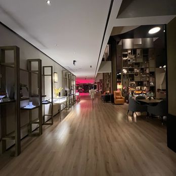 GO PLACE - Updated December 2025 - 729 Photos & 129 Reviews - 3275 ...