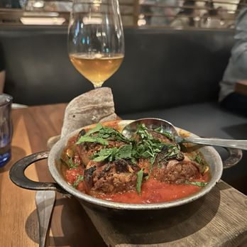 AVEC RIVER NORTH - Updated June 2025 - 767 Photos & 302 Reviews - 141 W ...