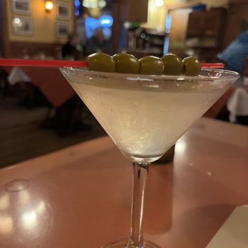 CLIFF’S ELBOW ROOM - Updated August 2024 - 92 Photos & 167 Reviews ...