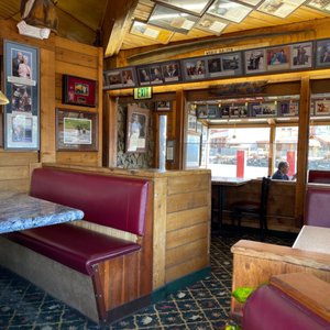 ARCTIC ROADRUNNER - 146 Photos & 193 Reviews - Burgers - 5300 Old ...