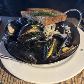 ALMOND RESTAURANT - Updated December 2025 - 171 Photos & 225 Reviews ...