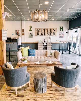 MITTEN RAISED - 104 Photos & 68 Reviews - 1331 E Grand River Ave, East ...