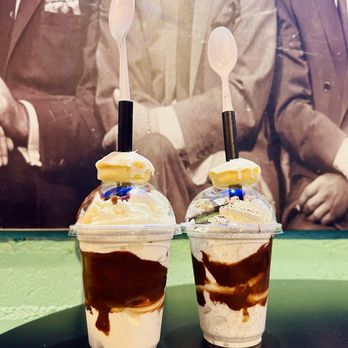 GREAT SHAKES - 160 S Palm Canyon Dr, Palm Springs, California - Updated ...