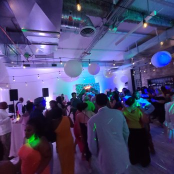 FLOATING WORLD GALLERY - Updated December 2025 - 332 Photos & 41 ...