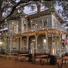 FREDDO ATX - Updated December 2025 - 271 Photos & 148 Reviews - 2336 S ...