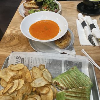 BUZZ & BITES - KATY - Updated July 2025 - 451 Photos & 207 Reviews ...